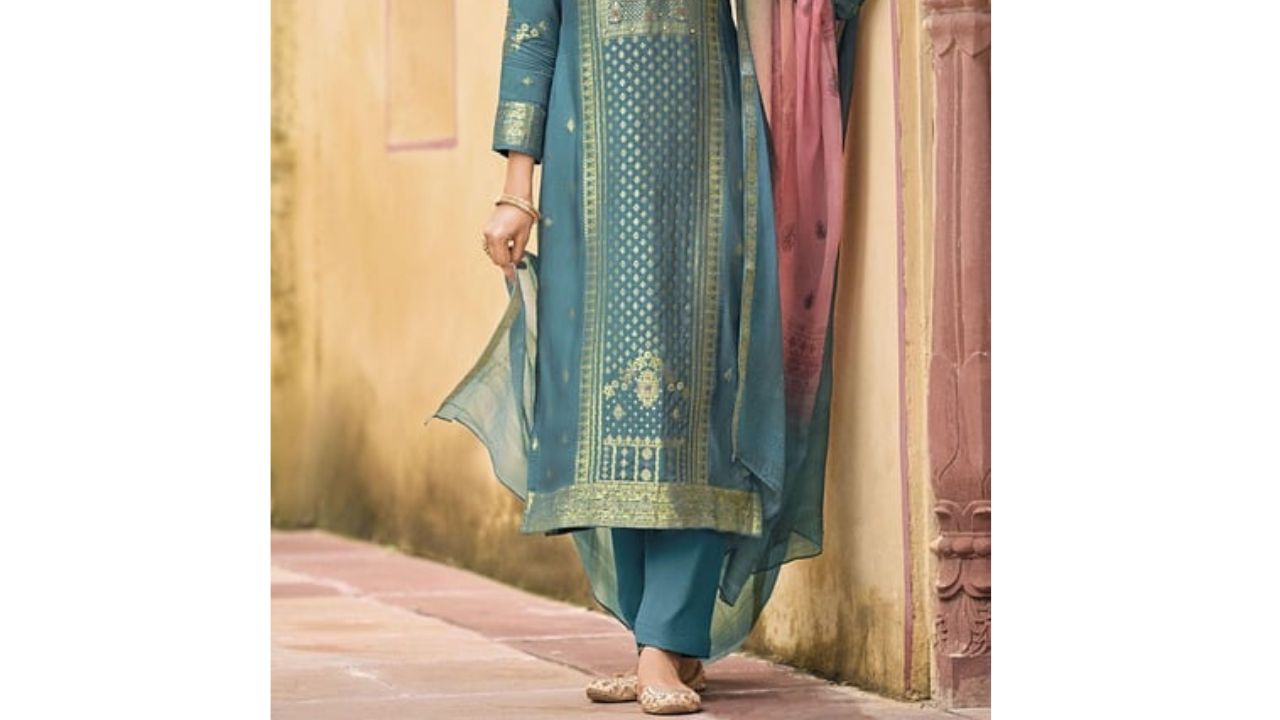 10 Best Color Combinations For Clothes That Will Elevate Your Style ...